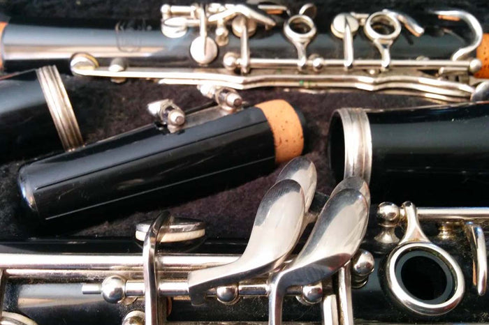 The clarinet mouthpiece tip opening